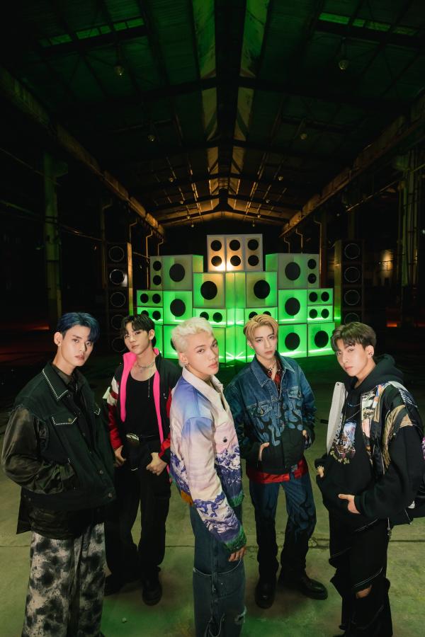 'PERSES' จัด DEBUT STAGE ร้อง - เต้น เดือดกลางสยาม! ชู NEW GENERATION ...