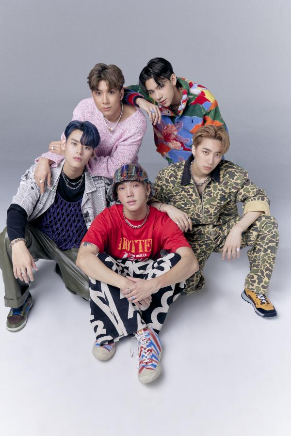 'PERSES' จัด DEBUT STAGE ร้อง - เต้น เดือดกลางสยาม! ชู NEW GENERATION ...